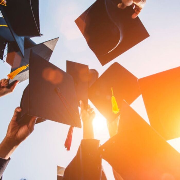 Gaudeamus igitur iuvenes dum sumus | Latín y Roma